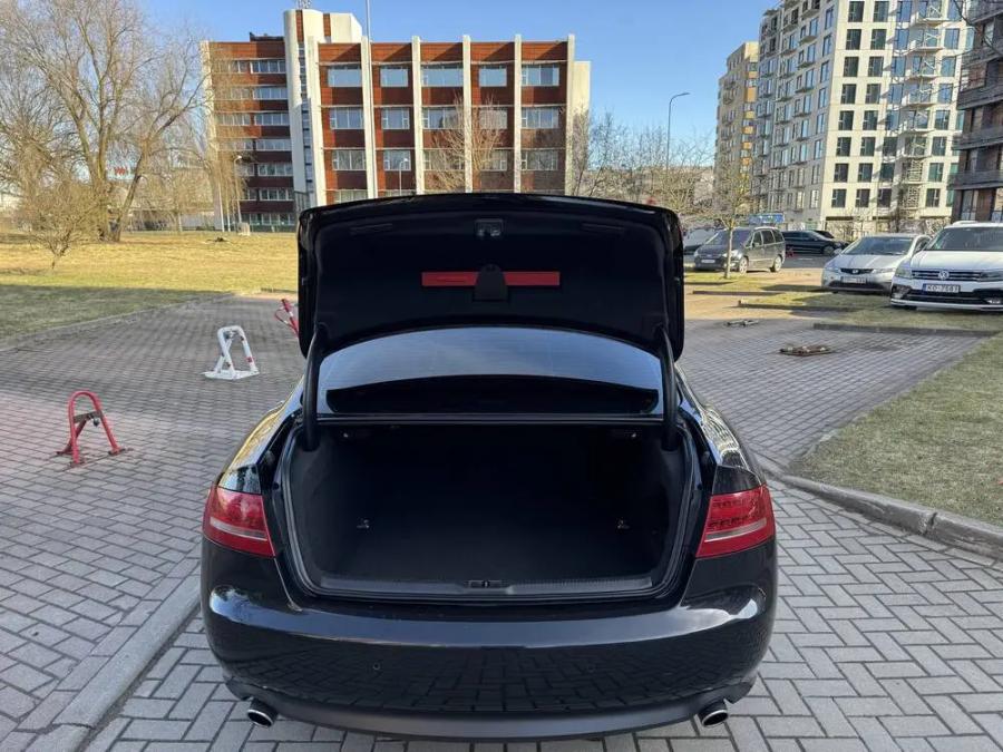 Melns Audi A5 2010 Rīga, ar dzinēja tilpumu 2.70 L un nobraukumu 250 tūkst. km par 5990 €, foto 13 vietnē AUTOMOTO.COM.LV