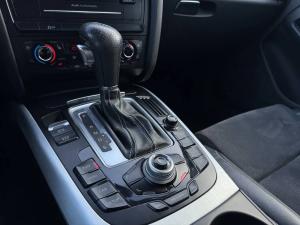 Melns Audi A5 2010 Rīga, ar dzinēja tilpumu 2.70 L un nobraukumu 250 tūkst. km par 5990 €, foto 29 vietnē AUTOMOTO.COM.LV