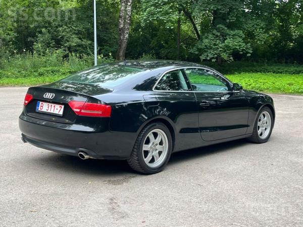 Black Audi A5 2010 in Riga, with an engine capacity of 3.00 L and mileage of 0 thousand km for 8599 €, photo 5 on AUTOMOTO.COM.LV