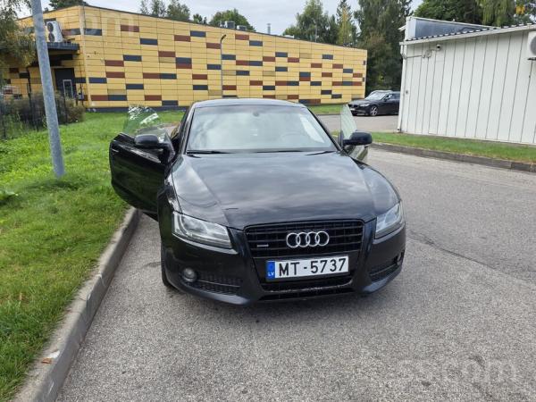Audi A5 2010 RÄ«ga vietnÄ Melns Audi A5 2010 RÄ«ga, ar dzinÄja tilpumu 3.00 L un nobraukumu 312 tÅ«kst. km par 7500 ā¬, foto 6 vietnÄ AUTOMOTO.COM.LV