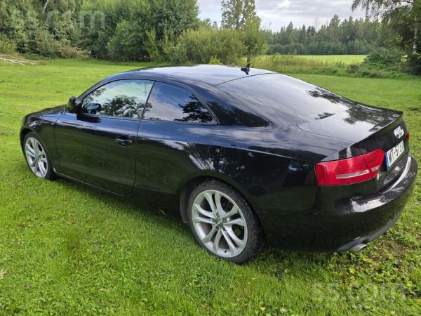 Audi A5 2010 RÄ«ga vietnÄ Melns Audi A5 2010 RÄ«ga, ar dzinÄja tilpumu 3.00 L un nobraukumu 312 tÅ«kst. km par 7500 ā¬, foto 8 vietnÄ AUTOMOTO.COM.LV