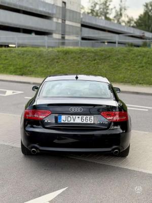 Black Audi A5 2010 in Vilnius, with an engine capacity of 0.00 L and mileage of 294 thousand km for 4000 €, photo 6 on AUTOMOTO.COM.LV