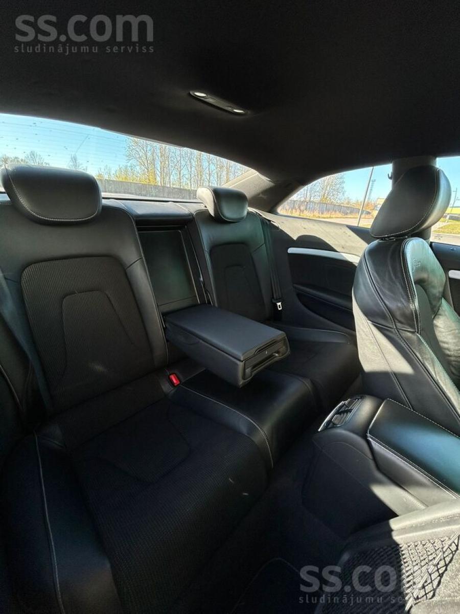 Black Audi A5 2011 in Riga, with an engine capacity of 3.00 L and mileage of 281 thousand km for 9500 €, photo 17 on AUTOMOTO.COM.LV