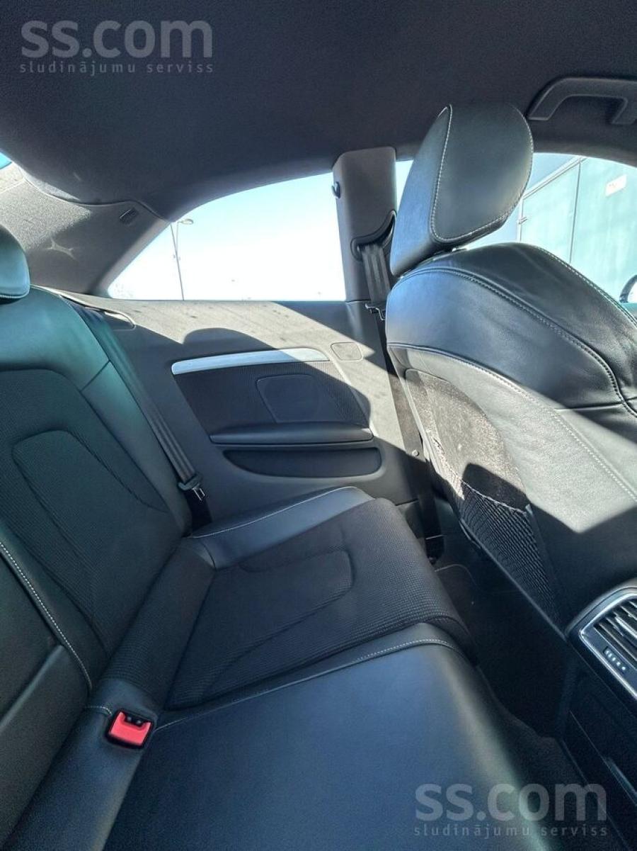 Black Audi A5 2011 in Riga, with an engine capacity of 3.00 L and mileage of 281 thousand km for 9500 €, photo 19 on AUTOMOTO.COM.LV