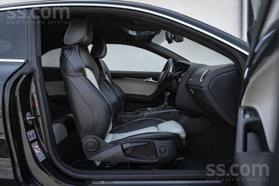 Melns Audi A5 2011 Rīga, ar dzinēja tilpumu 3.00 L un nobraukumu 298 tūkst. km par 8450 €, foto 12 vietnē AUTOMOTO.COM.LV