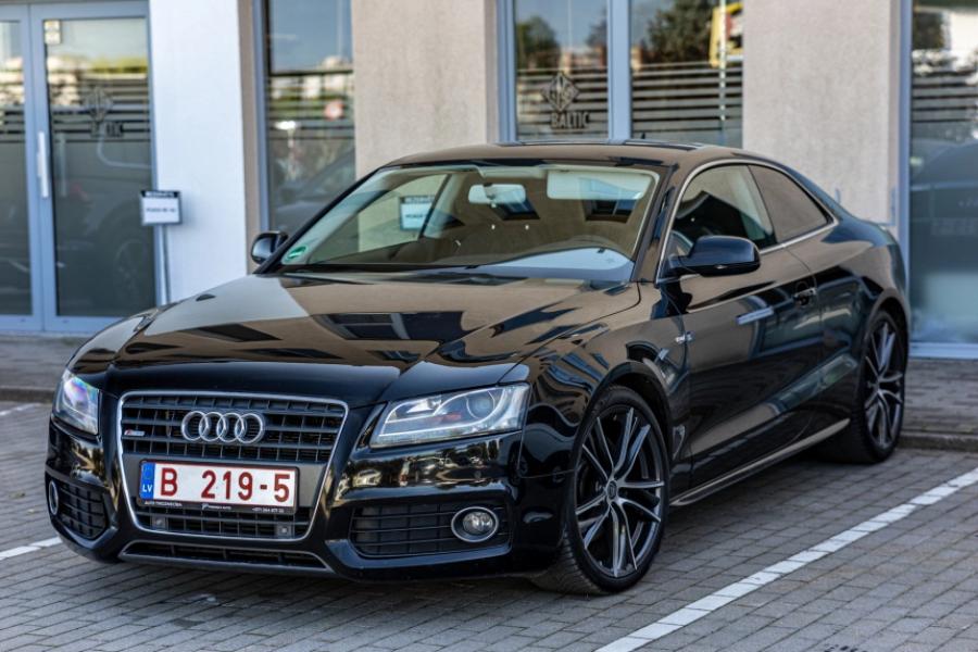 Black Audi A5 2011 in Riga, with an engine capacity of 2.70 L and mileage of 259 thousand km for 8790 €, photo 1 on AUTOMOTO.COM.LV