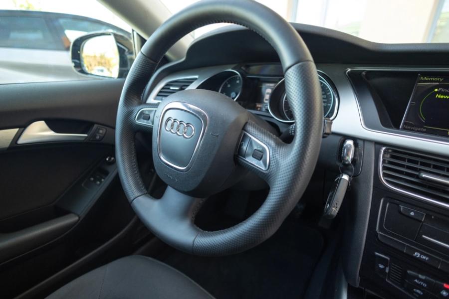 Black Audi A5 2011 in Riga, with an engine capacity of 2.70 L and mileage of 259 thousand km for 8790 €, photo 14 on AUTOMOTO.COM.LV