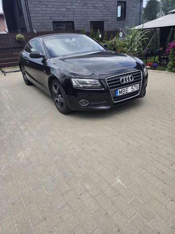 Melns Audi A5 2011 Viļņa, ar dzinēja tilpumu 1.97 L un nobraukumu 350 tūkst. km par 5000 €, foto 1 vietnē AUTOMOTO.COM.LV