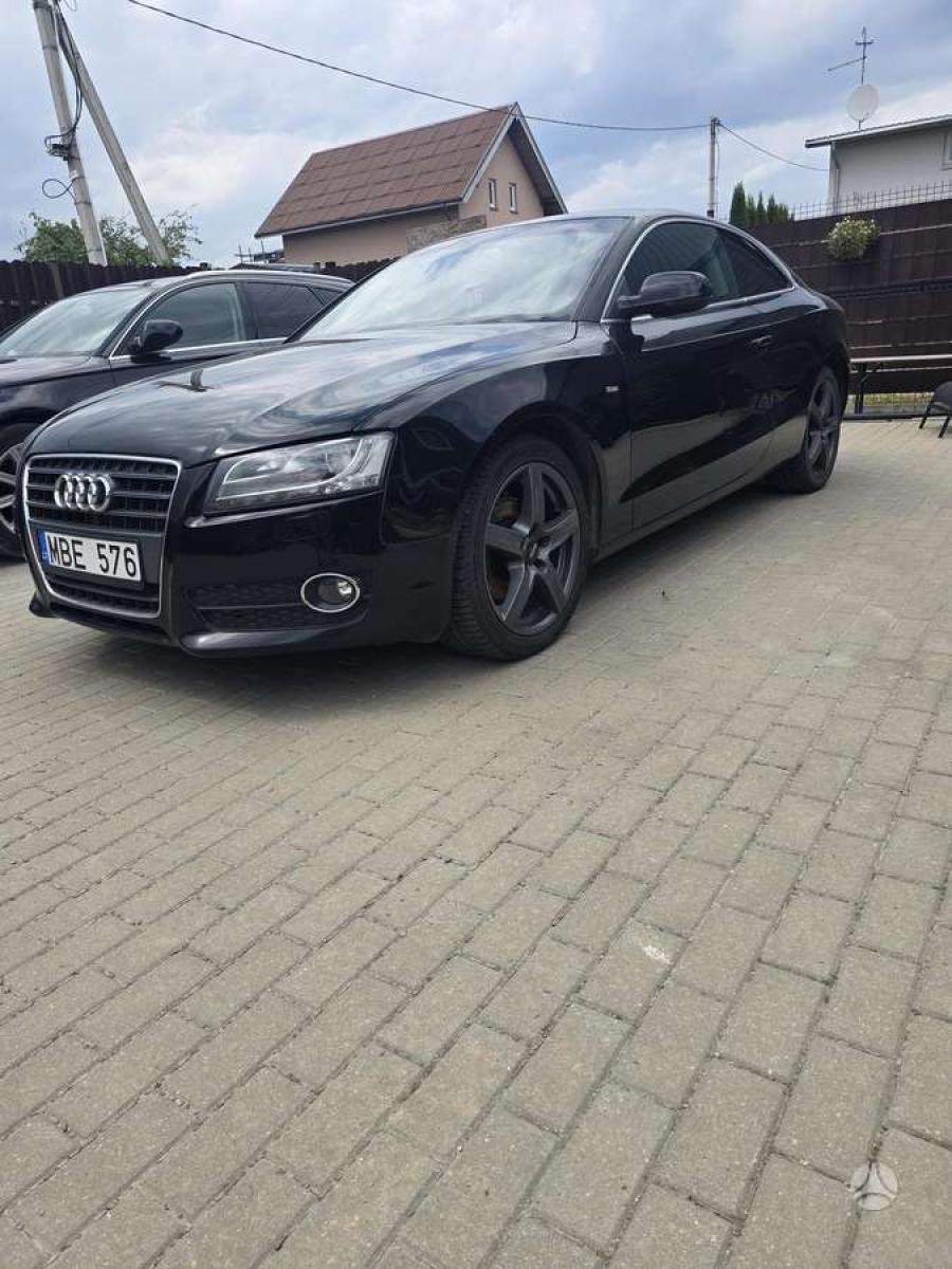 Melns Audi A5 2011 Viļņa, ar dzinēja tilpumu 1.97 L un nobraukumu 350 tūkst. km par 5000 €, foto 3 vietnē AUTOMOTO.COM.LV