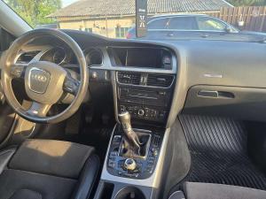 Melns Audi A5 2011 Viļņa, ar dzinēja tilpumu 1.97 L un nobraukumu 350 tūkst. km par 5000 €, foto 6 vietnē AUTOMOTO.COM.LV