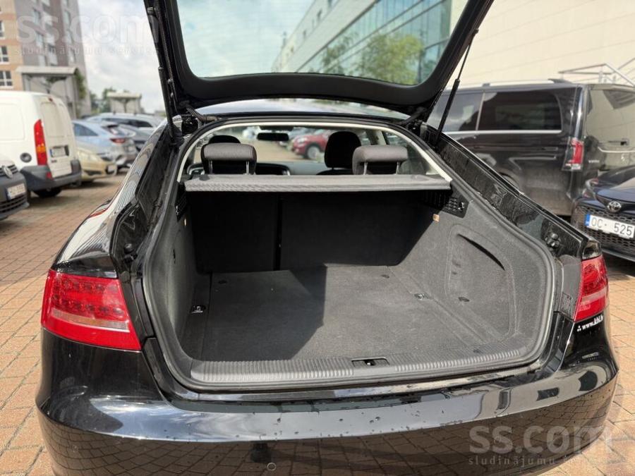 Black Audi A5 2011 in Riga, with an engine capacity of 1.80 L and mileage of 0 thousand km for 7500 €, photo 9 on AUTOMOTO.COM.LV