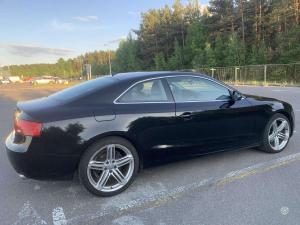 Black Audi A5 2011 in Vilnius, with an engine capacity of 2.97 L and mileage of 354 thousand km for 7700 €, photo 4 on AUTOMOTO.COM.LV
