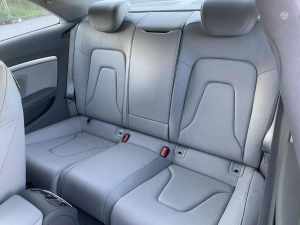 Melns Audi A5 2011 Viļņa, ar dzinēja tilpumu 2.97 L un nobraukumu 354 tūkst. km par 7700 €, foto 10 vietnē AUTOMOTO.COM.LV