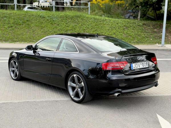 Melns Audi A5 2011 Viļņa, ar dzinēja tilpumu 3.00 L un nobraukumu 287 tūkst. km par 3900 €, foto 5 vietnē AUTOMOTO.COM.LV