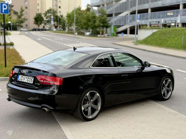 Melns Audi A5 2011 Viļņa, ar dzinēja tilpumu 3.00 L un nobraukumu 287 tūkst. km par 3900 €, foto 7 vietnē AUTOMOTO.COM.LV