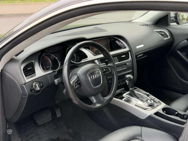 Melns Audi A5 2011 Viļņa, ar dzinēja tilpumu 3.00 L un nobraukumu 287 tūkst. km par 3900 €, foto 8 vietnē AUTOMOTO.COM.LV