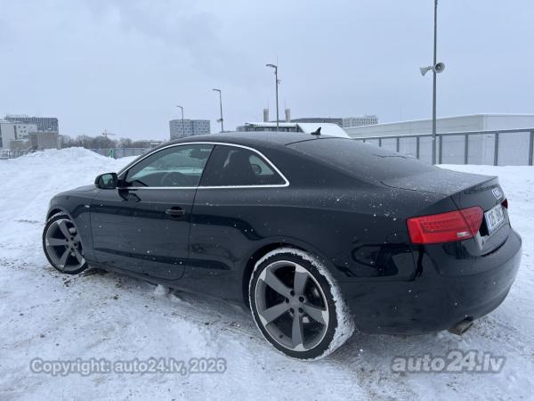 Melns Audi A5 2012 Tallina, ar dzinēja tilpumu 3.00 L un nobraukumu 215 tūkst. km par 13000 €, foto 3 vietnē AUTOMOTO.COM.LV