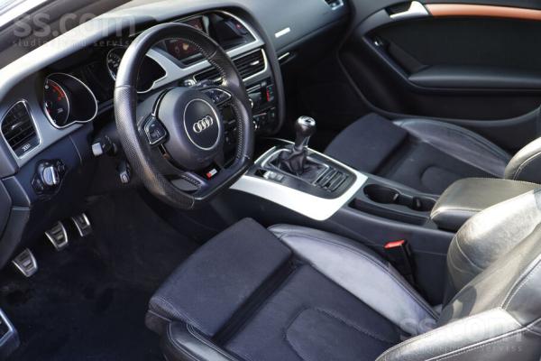 Black Audi A5 2012 in Riga, with an engine capacity of 1.80 L and mileage of 162 thousand km for 8490 €, photo 9 on AUTOMOTO.COM.LV