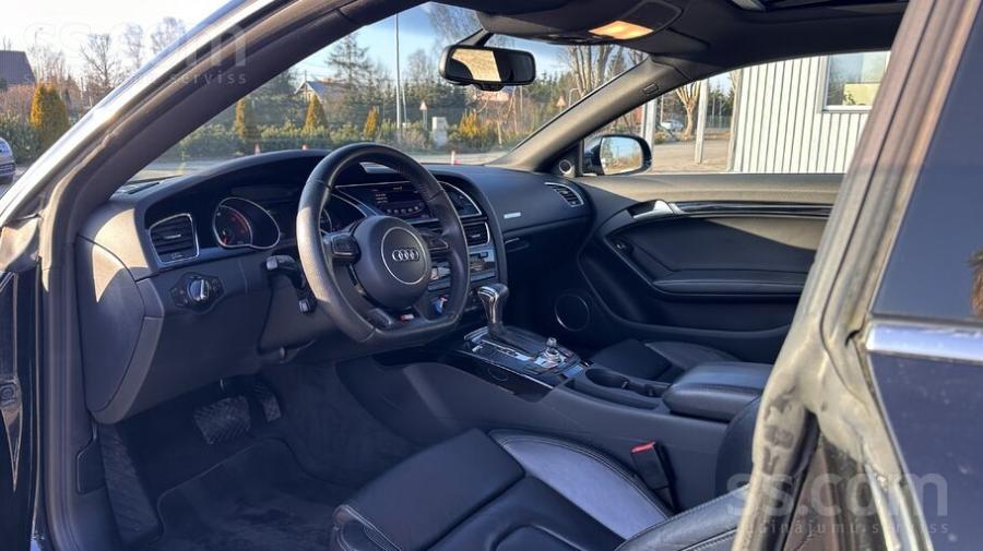 Black Audi A5 2012 in Riga, with an engine capacity of 3.00 L and mileage of 0 thousand km for 9300 €, photo 8 on AUTOMOTO.COM.LV