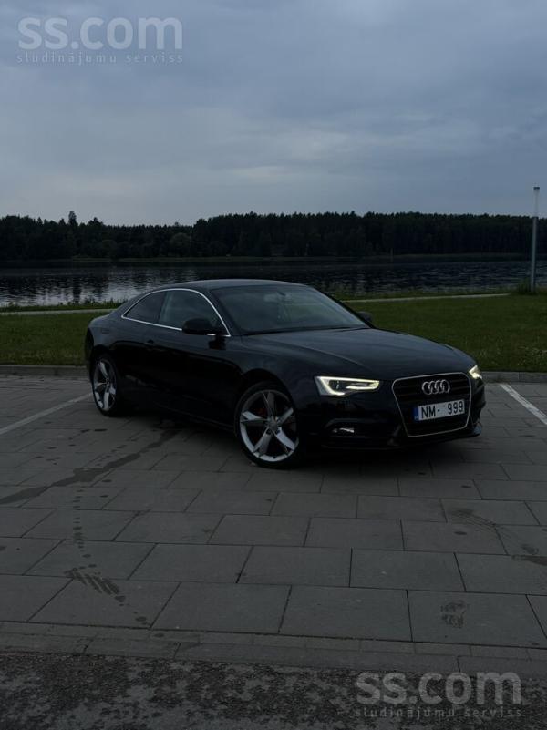Black Audi A5 2012 in Riga, with an engine capacity of 2.00 L and mileage of 267 thousand km for 8250 €, photo 3 on AUTOMOTO.COM.LV