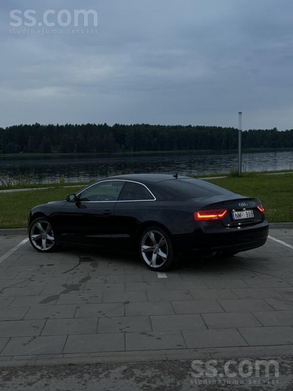 Black Audi A5 2012 in Riga, with an engine capacity of 2.00 L and mileage of 267 thousand km for 8250 €, photo 7 on AUTOMOTO.COM.LV