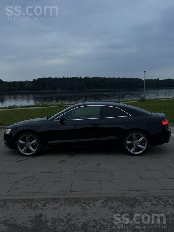 Black Audi A5 2012 in Riga, with an engine capacity of 2.00 L and mileage of 267 thousand km for 8250 €, photo 8 on AUTOMOTO.COM.LV