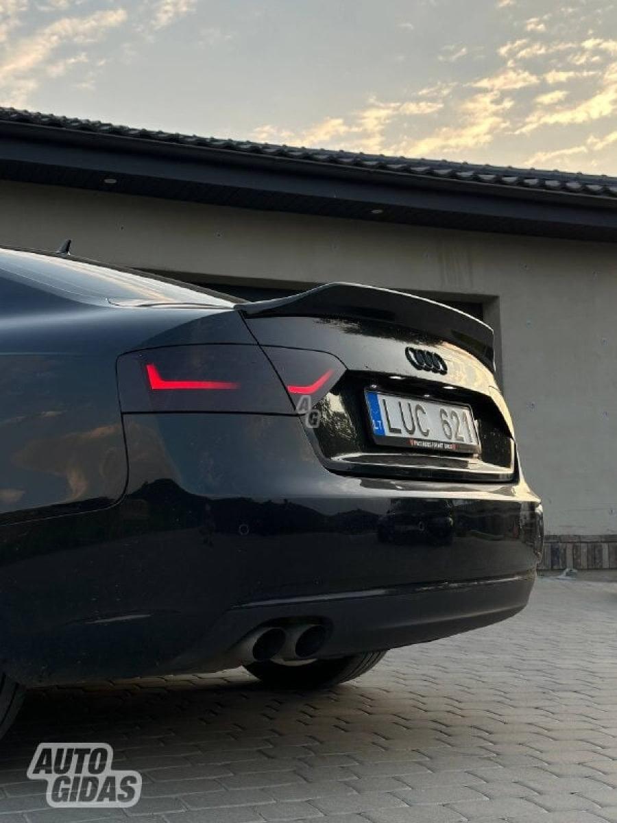 Black Audi A5 2012 in Vilnius, with an engine capacity of 2.00 L and mileage of 230 thousand km for 9900 €, photo 4 on AUTOMOTO.COM.LV