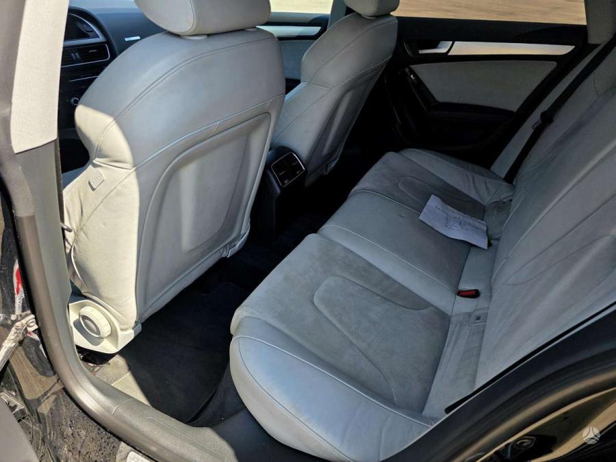 Melns Audi A5 2012 Marijampole, ar dzinēja tilpumu 2.97 L un nobraukumu 272 tūkst. km par 7250 €, foto 9 vietnē AUTOMOTO.COM.LV