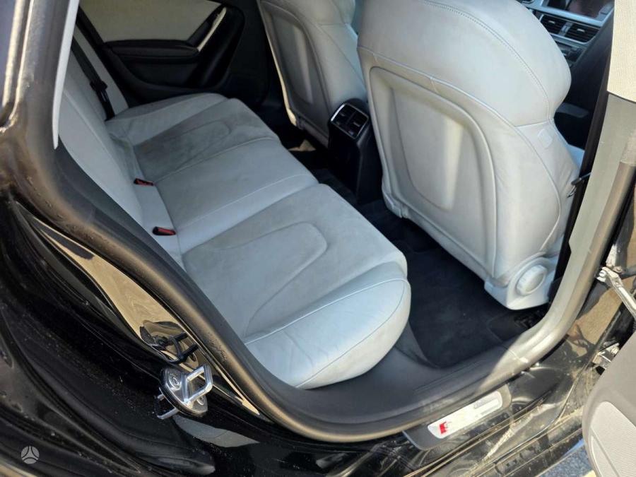 Melns Audi A5 2012 Marijampole, ar dzinēja tilpumu 2.97 L un nobraukumu 272 tūkst. km par 7250 €, foto 10 vietnē AUTOMOTO.COM.LV
