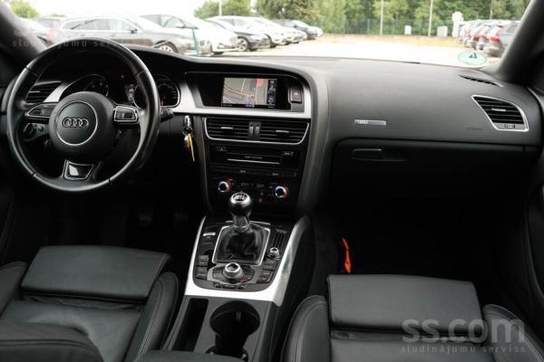 Melns Audi A5 2012 Tukums, ar dzinēja tilpumu 1.80 L un nobraukumu 310 tūkst. km par 8490 €, foto 10 vietnē AUTOMOTO.COM.LV