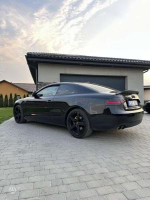 Melns Audi A5 2012 Viļņa, ar dzinēja tilpumu 1.97 L un nobraukumu 230 tūkst. km par 9900 €, foto 6 vietnē AUTOMOTO.COM.LV