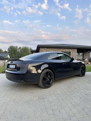 Melns Audi A5 2012 Viļņa, ar dzinēja tilpumu 1.97 L un nobraukumu 230 tūkst. km par 9900 €, foto 8 vietnē AUTOMOTO.COM.LV