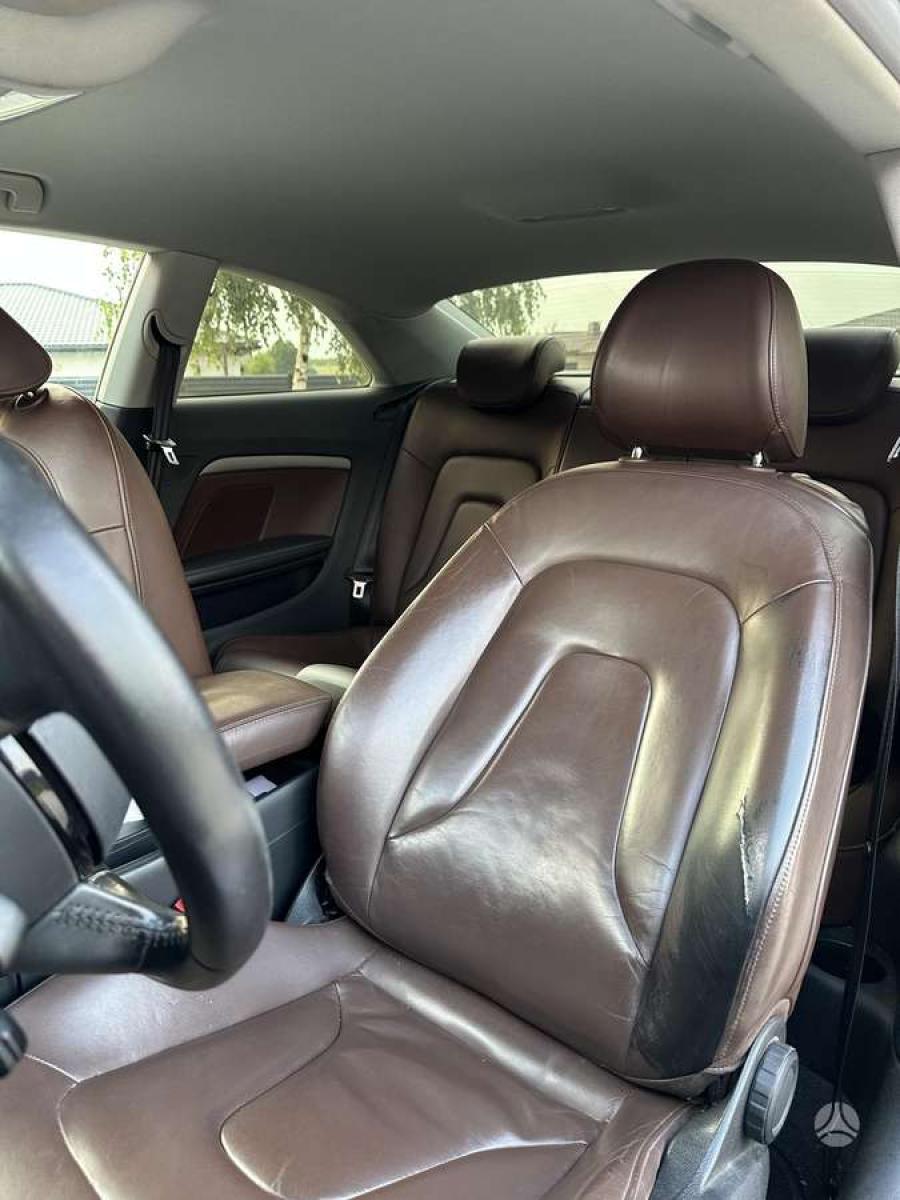 Melns Audi A5 2012 Viļņa, ar dzinēja tilpumu 1.97 L un nobraukumu 230 tūkst. km par 9900 €, foto 16 vietnē AUTOMOTO.COM.LV