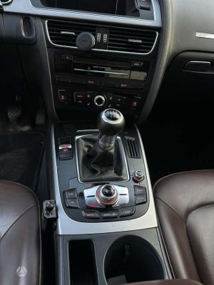 Melns Audi A5 2012 Viļņa, ar dzinēja tilpumu 1.97 L un nobraukumu 230 tūkst. km par 9900 €, foto 18 vietnē AUTOMOTO.COM.LV