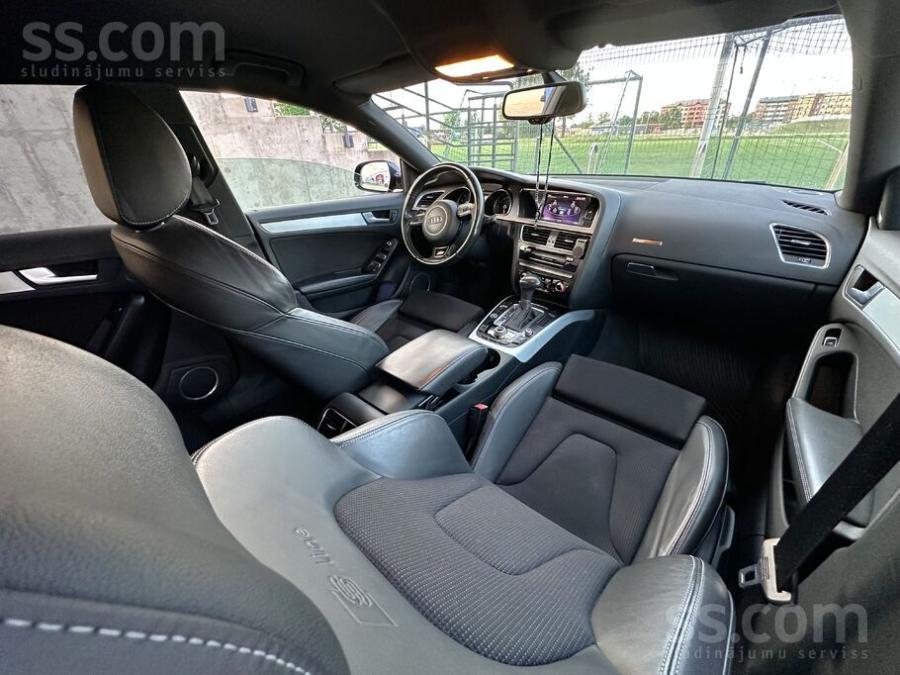 Black Audi A5 2012 in Riga, with an engine capacity of 1.80 L and mileage of 242 thousand km for 8900 €, photo 8 on AUTOMOTO.COM.LV