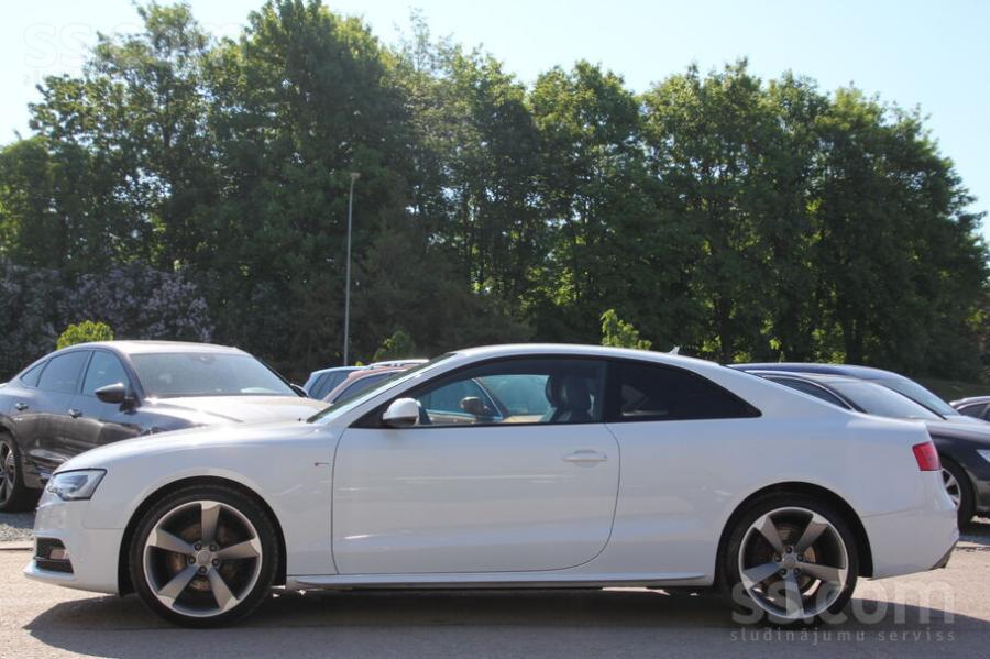 Black Audi A5 2013 in Tukums, with an engine capacity of 2.00 L and mileage of 249 thousand km for 10900 €, photo 3 on AUTOMOTO.COM.LV