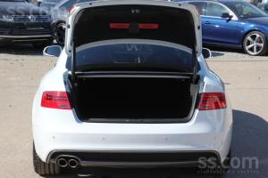 Black Audi A5 2013 in Tukums, with an engine capacity of 2.00 L and mileage of 249 thousand km for 10900 €, photo 22 on AUTOMOTO.COM.LV