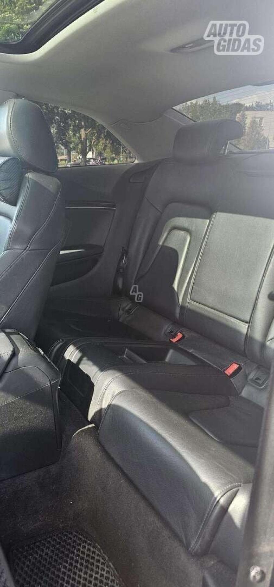 Black Audi A5 2013 in Kaunas, with an engine capacity of 2.00 L and mileage of 174 thousand km for 9000 €, photo 12 on AUTOMOTO.COM.LV