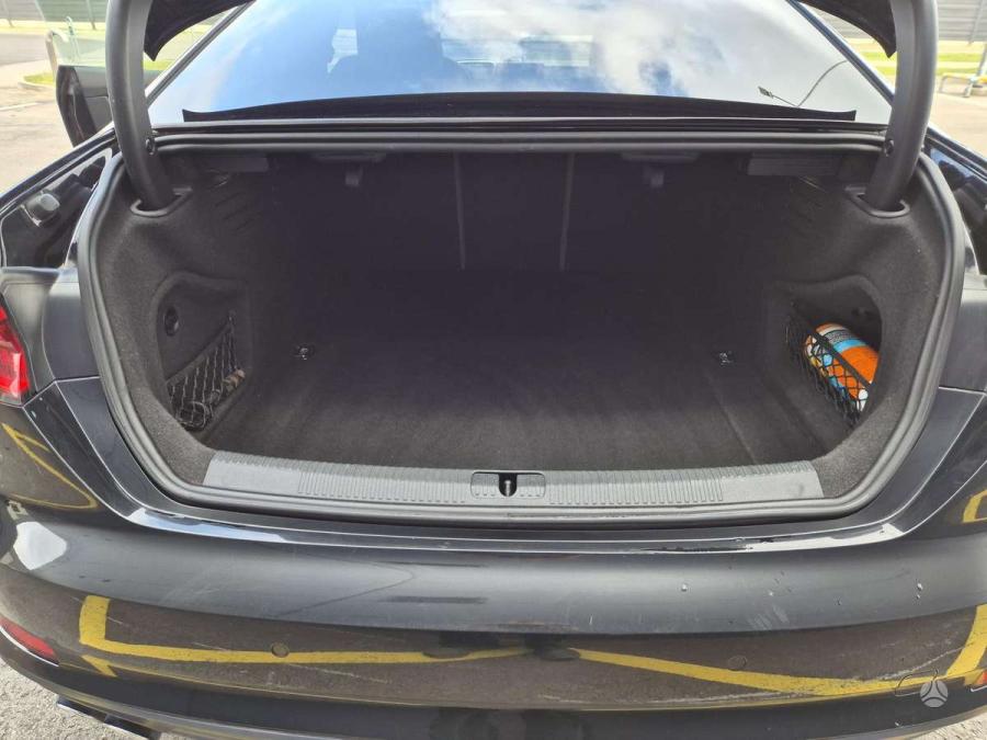 Black Audi A5 2016 in Kaunas, with an engine capacity of 2.97 L and mileage of 156 thousand km for 14900 €, photo 8 on AUTOMOTO.COM.LV
