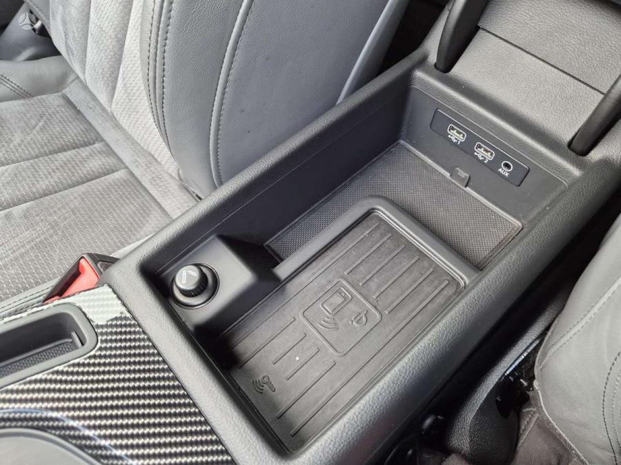 Black Audi A5 2016 in Kaunas, with an engine capacity of 2.97 L and mileage of 156 thousand km for 14900 €, photo 21 on AUTOMOTO.COM.LV