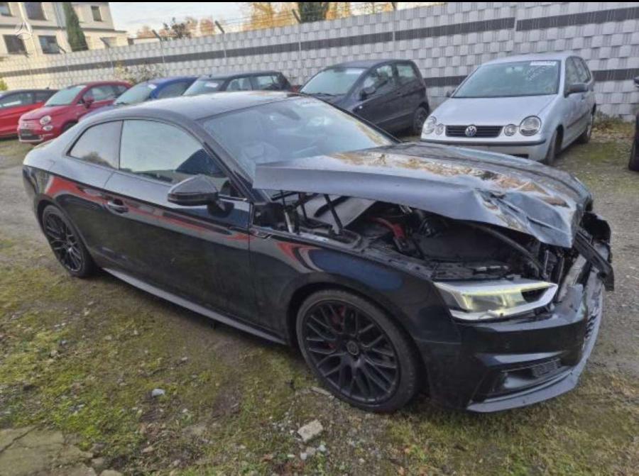 Melns Audi A5 2018 Šauļi, ar dzinēja tilpumu 3.00 L un nobraukumu 197 tūkst. km par 15500 €, foto 1 vietnē AUTOMOTO.COM.LV