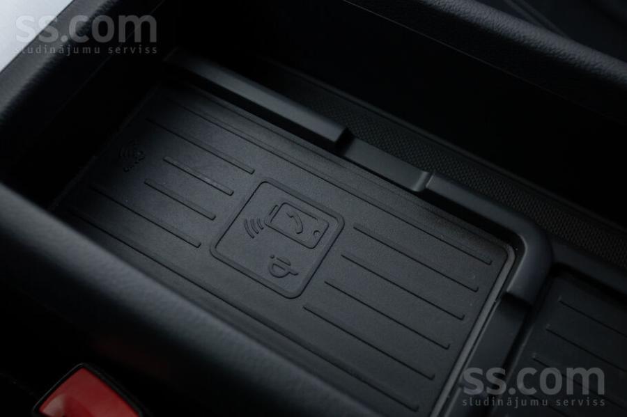 Black Audi A5 2018 in Jelgava, with an engine capacity of 3.00 L and mileage of 181 thousand km for 26400 €, photo 18 on AUTOMOTO.COM.LV