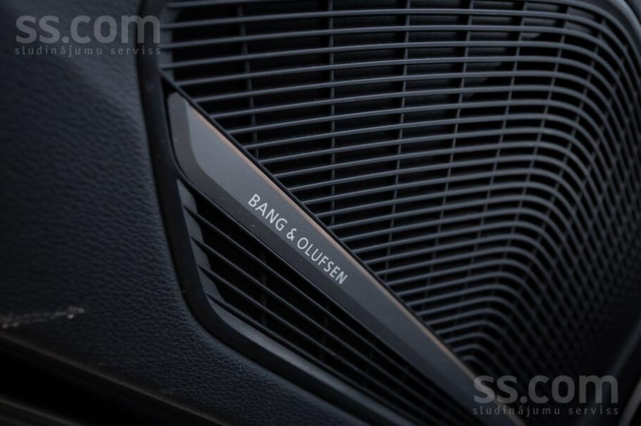 Black Audi A5 2018 in Jelgava, with an engine capacity of 3.00 L and mileage of 181 thousand km for 26400 €, photo 24 on AUTOMOTO.COM.LV