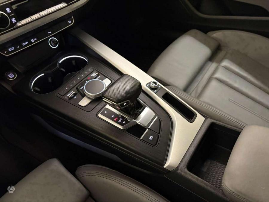 Melns Audi A5 2018 Marijampole, ar dzinēja tilpumu 1.97 L un nobraukumu 337 tūkst. km par 15500 €, foto 18 vietnē AUTOMOTO.COM.LV