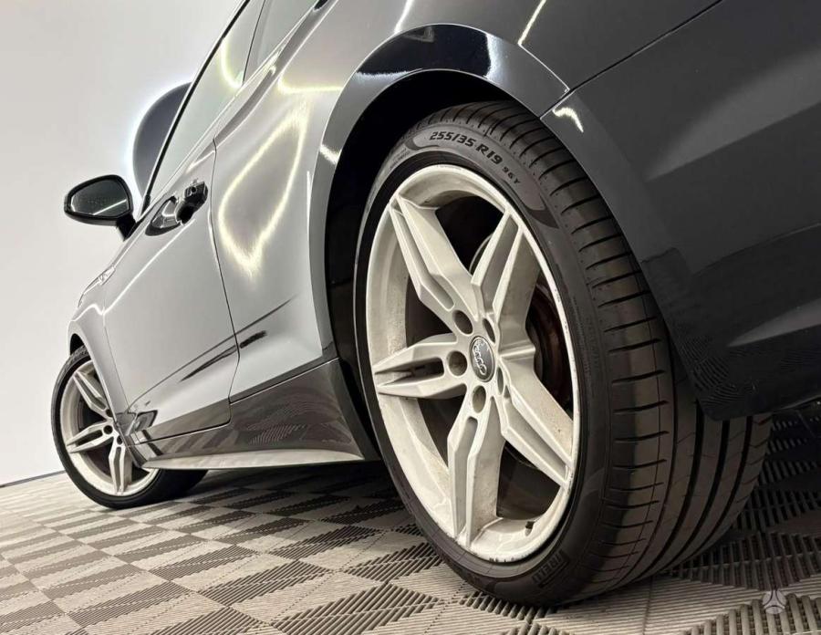 Melns Audi A5 2018 Marijampole, ar dzinēja tilpumu 1.97 L un nobraukumu 337 tūkst. km par 15500 €, foto 23 vietnē AUTOMOTO.COM.LV