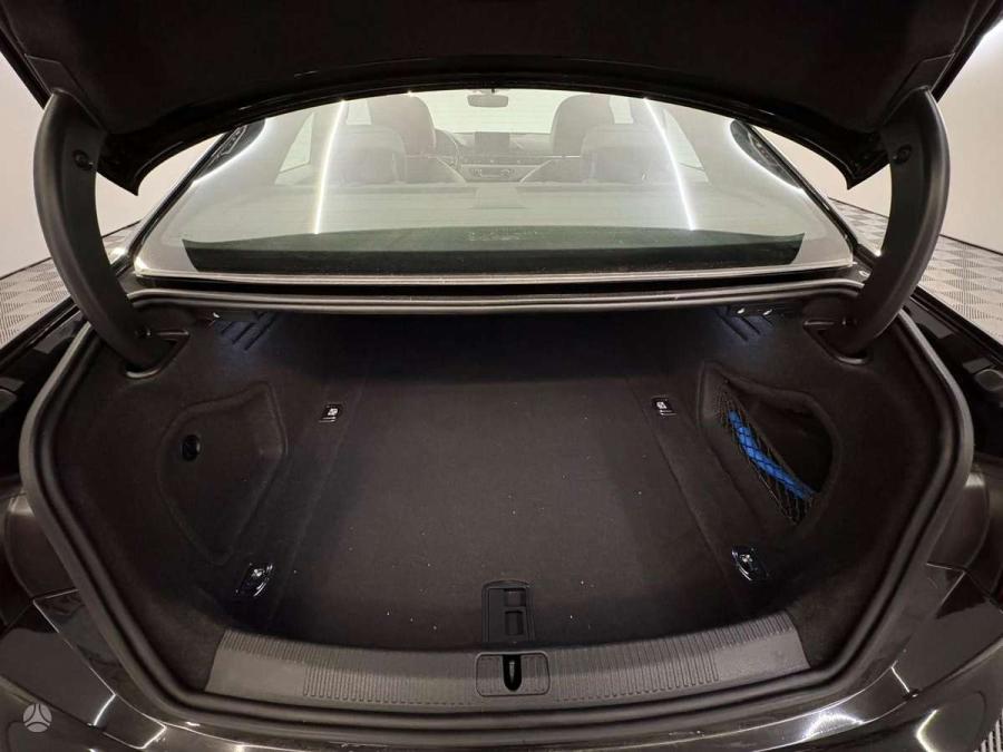 Melns Audi A5 2018 Marijampole, ar dzinēja tilpumu 1.97 L un nobraukumu 337 tūkst. km par 15500 €, foto 31 vietnē AUTOMOTO.COM.LV