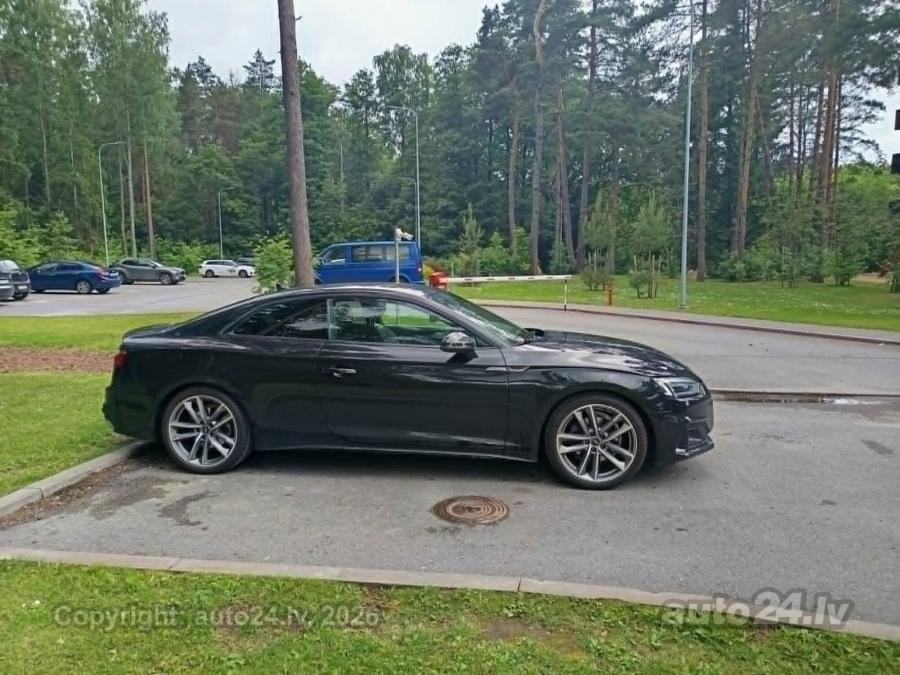 Melns Audi A5 2022 Tallina, ar dzinēja tilpumu 2.00 L un nobraukumu 24 tūkst. km par 31700 €, foto 5 vietnē AUTOMOTO.COM.LV