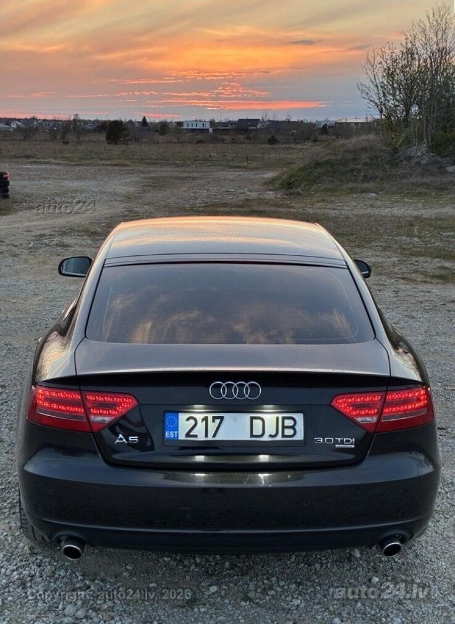 Black Audi A5 2009 in Tallinn, with an engine capacity of 3.00 L and mileage of 354 thousand km for 7900 €, photo 7 on AUTOMOTO.COM.LV