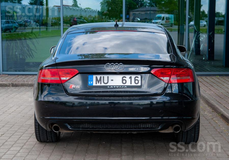 Black Audi A5 2009 in Cesis, with an engine capacity of 3.00 L and mileage of 219 thousand km for 6900 €, photo 6 on AUTOMOTO.COM.LV