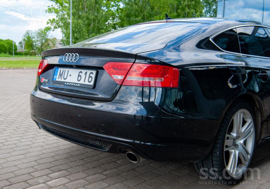 Black Audi A5 2009 in Cesis, with an engine capacity of 3.00 L and mileage of 219 thousand km for 6900 €, photo 11 on AUTOMOTO.COM.LV